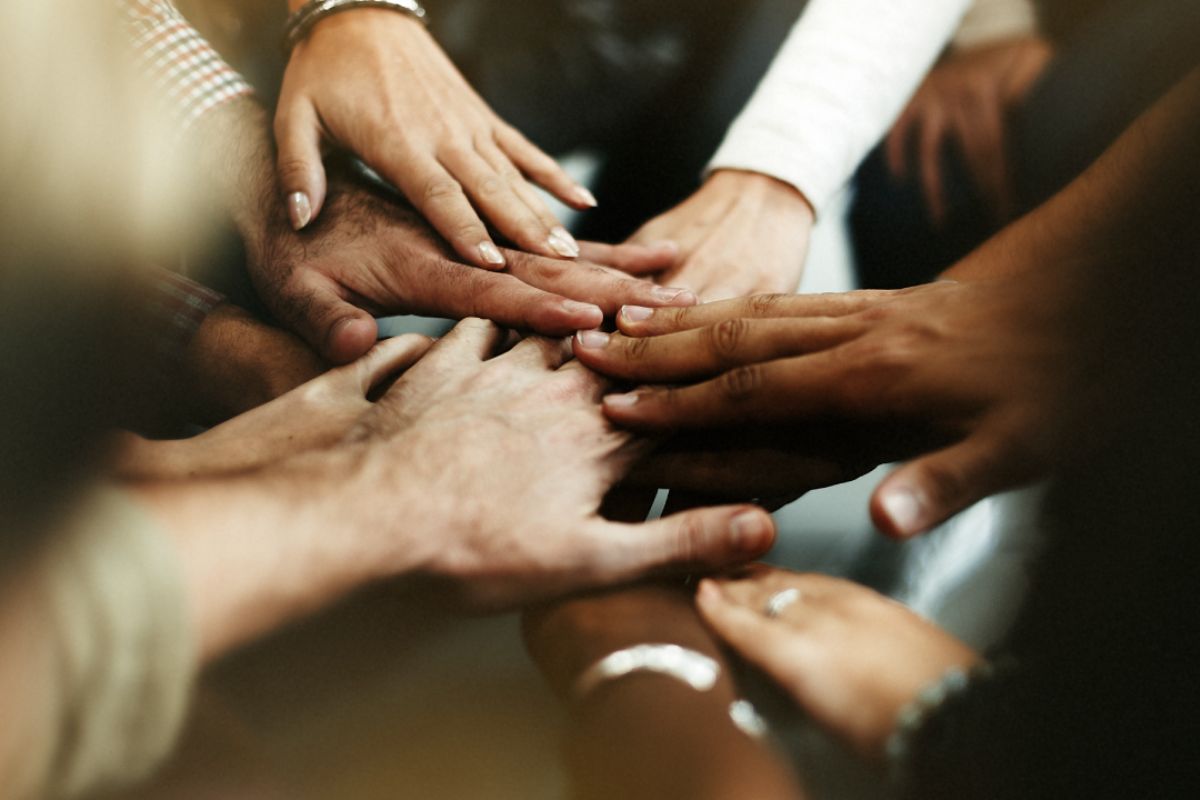 Altruísmo: Descubra os Inúmeros Benefícios em Nossa Vida. | Saúde +Métodos